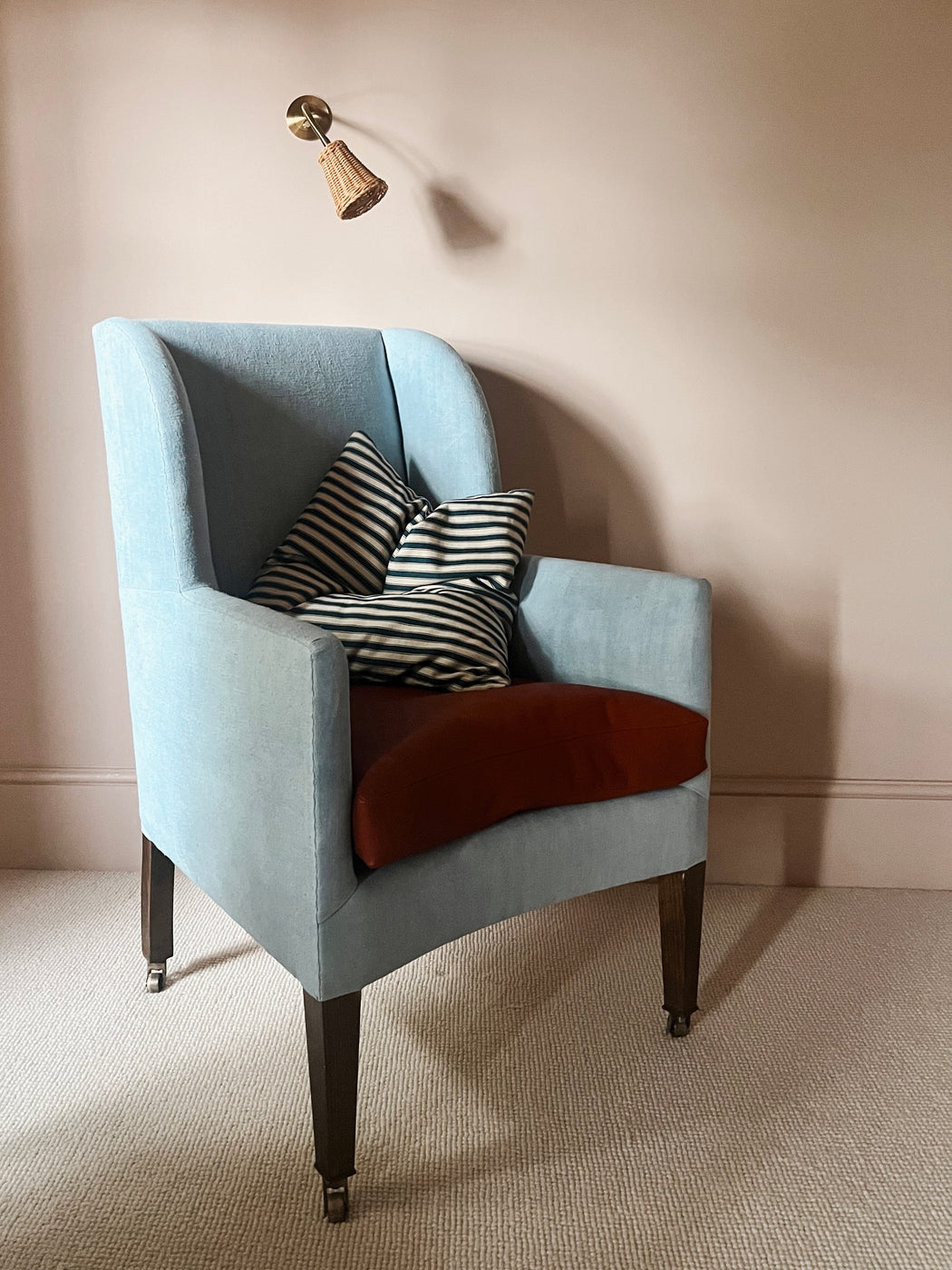 Mabel Wing Chair– Faeger Shop