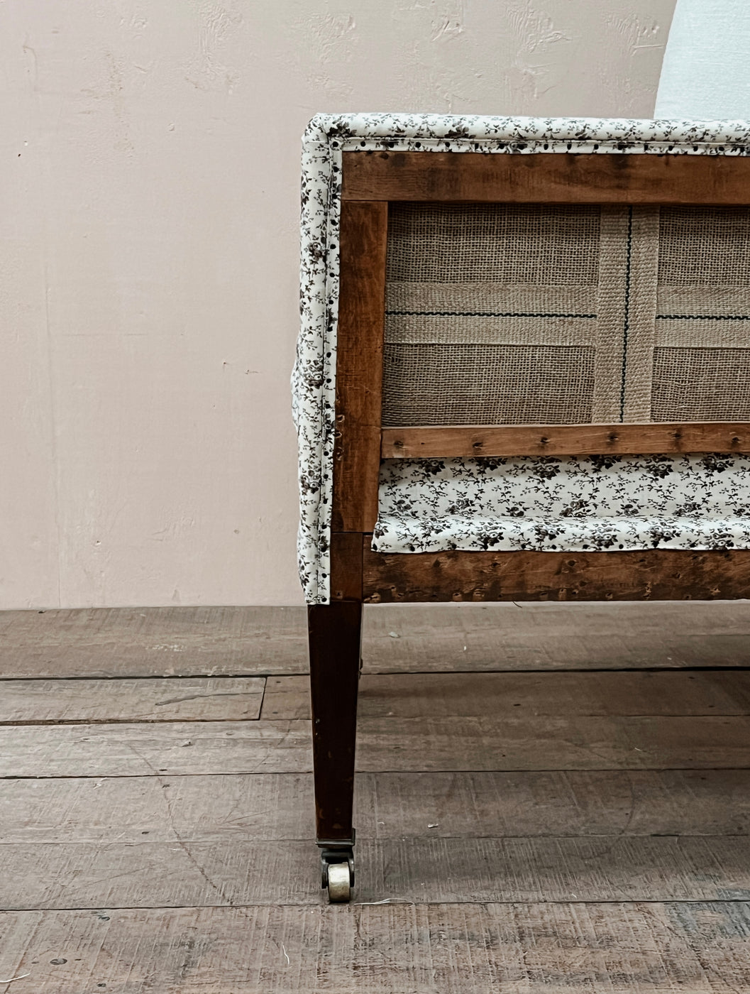 Mabel Wing Chair– Faeger Shop